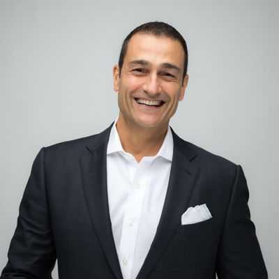 The Chris Voss Show Podcast – Elite Entrepreneurship and Networking Strategies with Scott Joseph ...